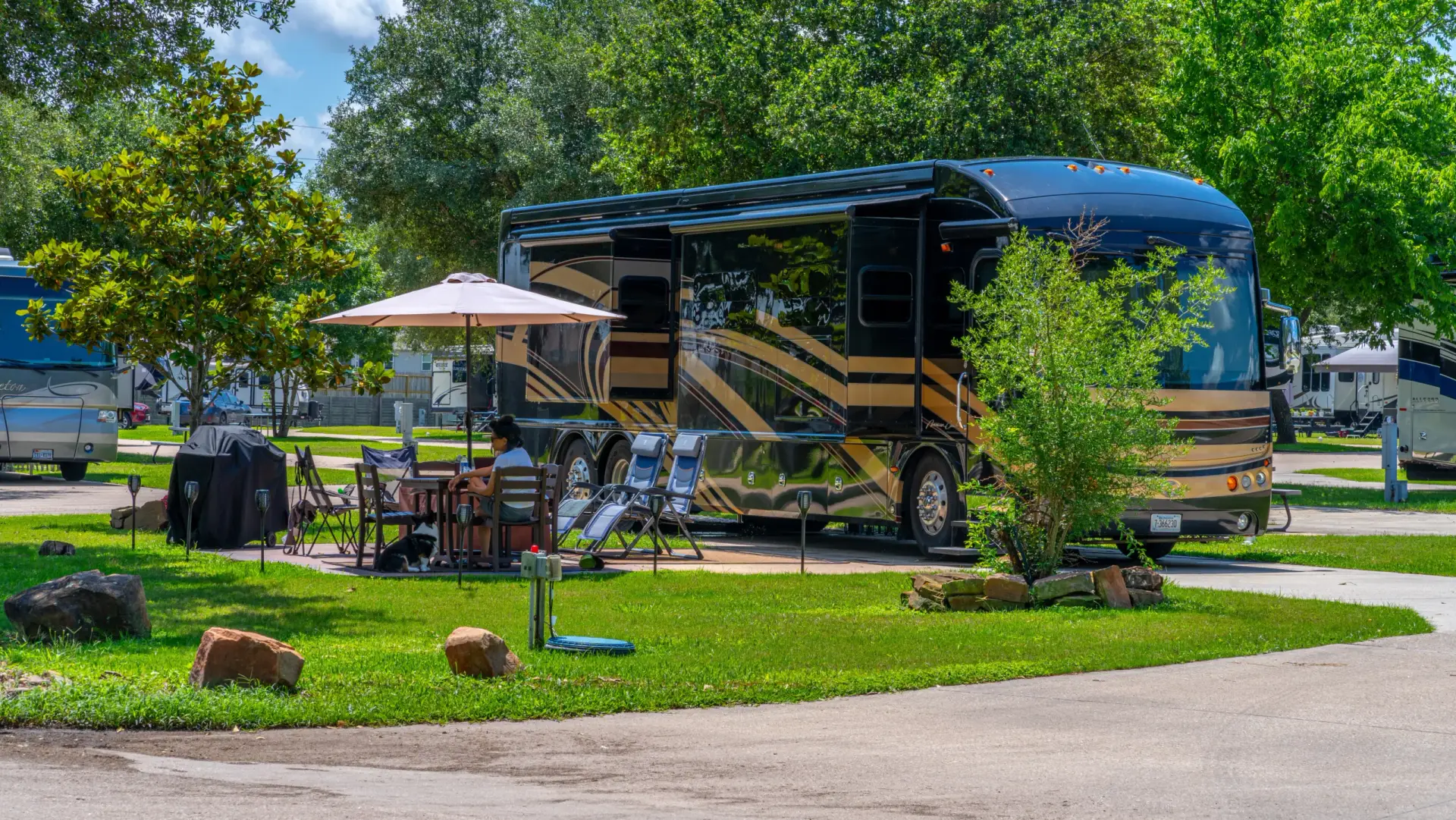 The Perks of Long-Term RV Living at Rayford Crossing - Roberts Resorts
